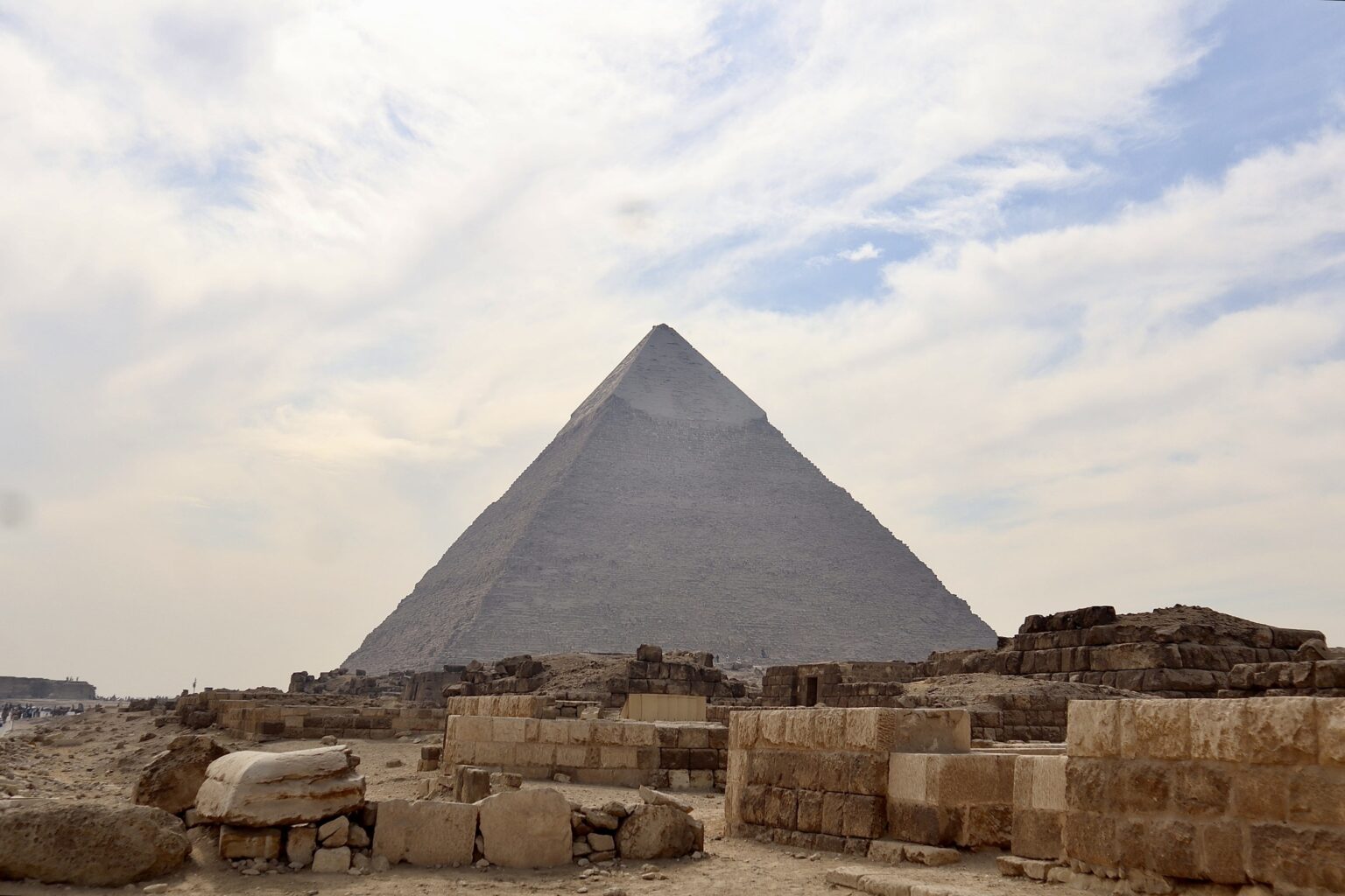 ΑΝΑΚΑΛΥΠΤΟΝΤΑΣ ΤΙΣ ΠΥΡΑΜΙΔΕΣ ΤΗΣ ΓΚΙΖΑΣ – ΕΝΑ ΤΑΞΙΔΙ ΣΤΗΝ ΑΙΓΥΠΤΙΑΚΗ ...